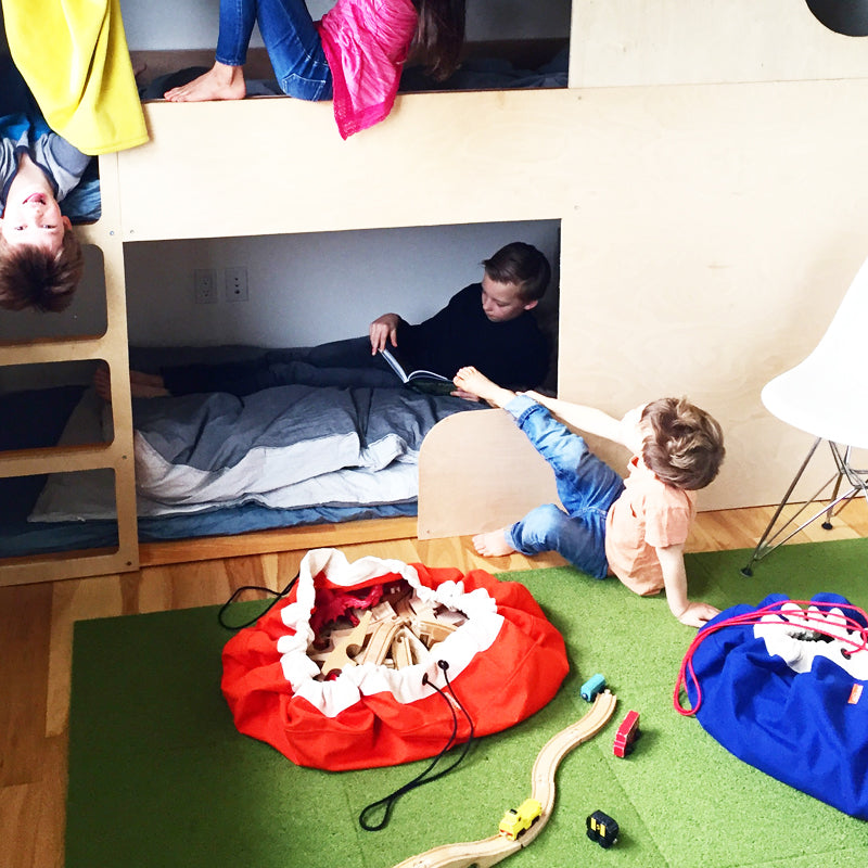 Lookbook | Swoop Bags